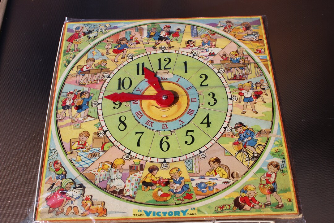 1977 Victory Plywood PICTURE PUZZLE CLOCK Vintage Game Made in England ...
