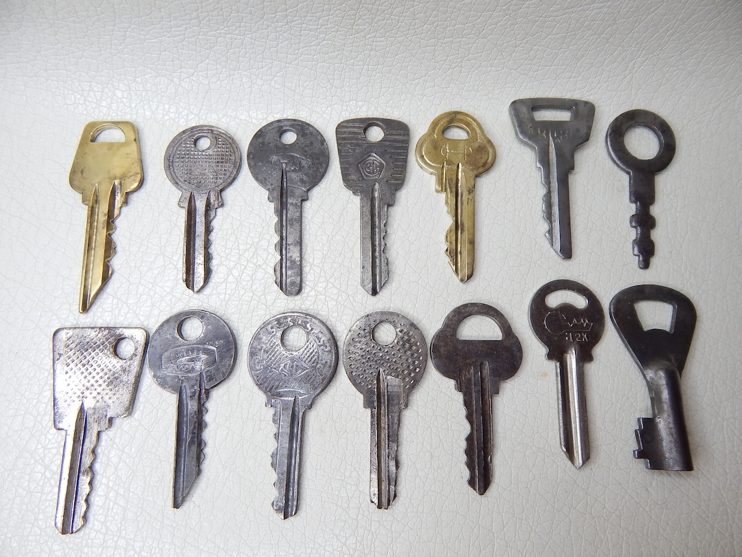 Set of 14 Vintage USSR Keys, Antique Soviet Key - Etsy.de