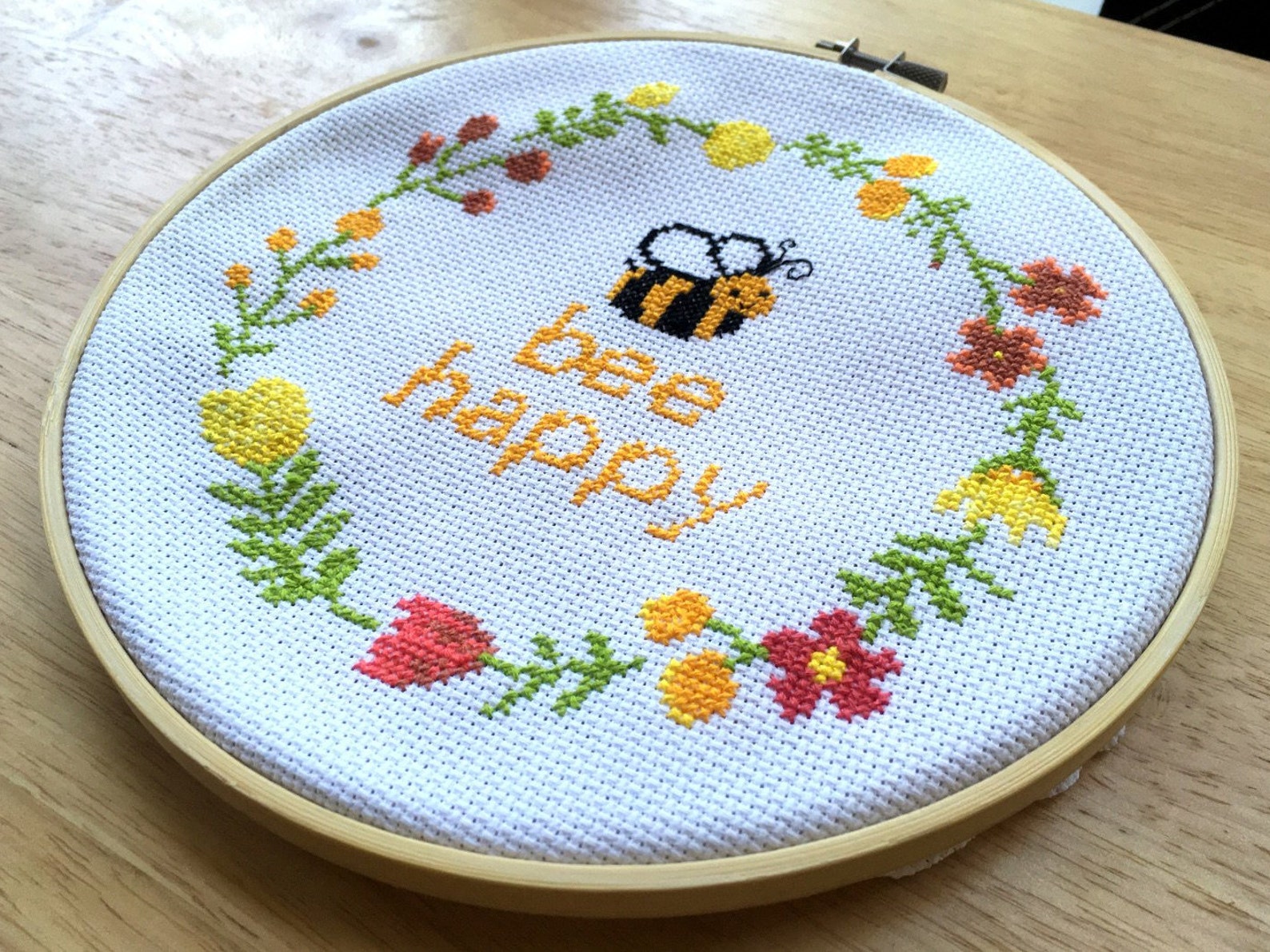 Beginner Cross Stitch Pattern - Bee Happy Cross Stitch Pattern - Etsy