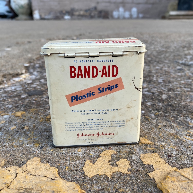Vintage Metal Band-aid Brand Bandage Tin Johnson & Johnson Made in USA ...