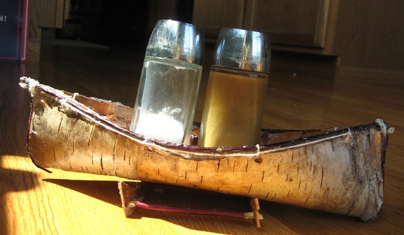 Natural Birch Bark Mini Canoe Display Stand - Etsy