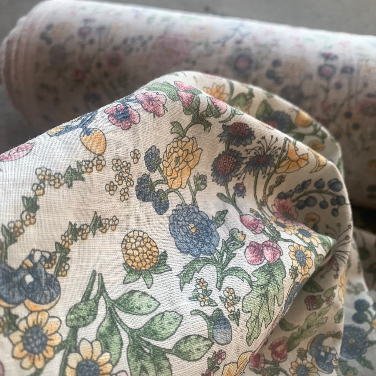 Floral Linen Fabric Pastel Flower Printed Linen Cotton Blend - Etsy