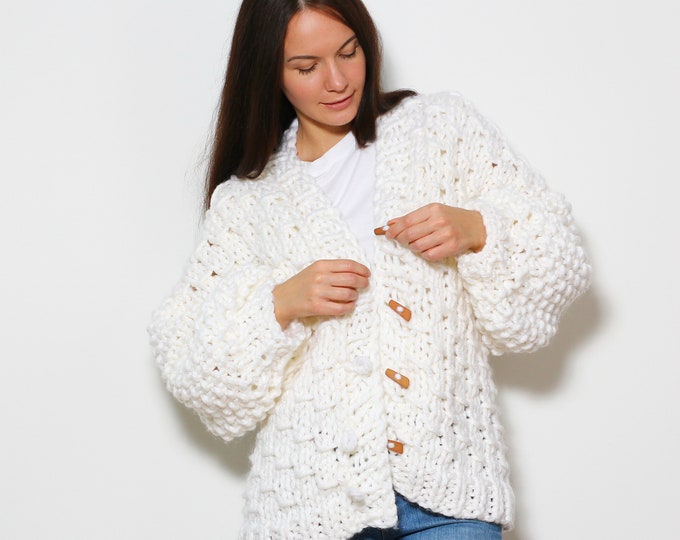 White Wool Chunky Knit Cardigan in Size S-M, Loose Fit Cardigan - Etsy
