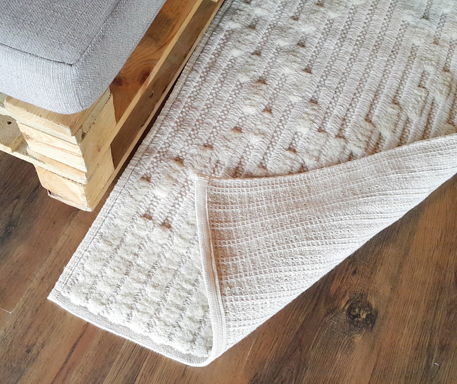 Wool Rug White Bedside Wool Rug Fluffy Rug Small Wool Rug | Etsy