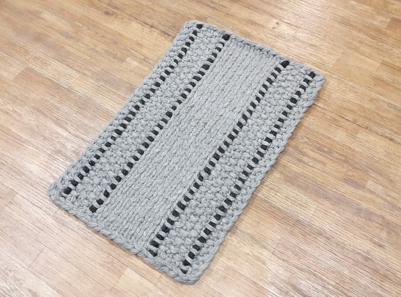 Chunky Knit Bedside Rug From Thick Wool Yarn Small Rug Gray - Etsy