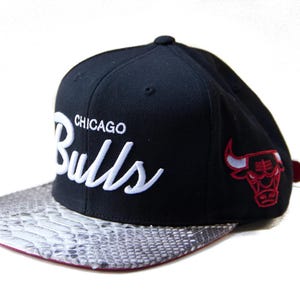 Mitchell & Ness Chicago Bulls Classic Script Strapback - Etsy