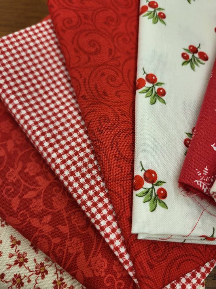 Very Berry Red Fat Quarters Fabric Bundle of 10 Assorted - Etsy
