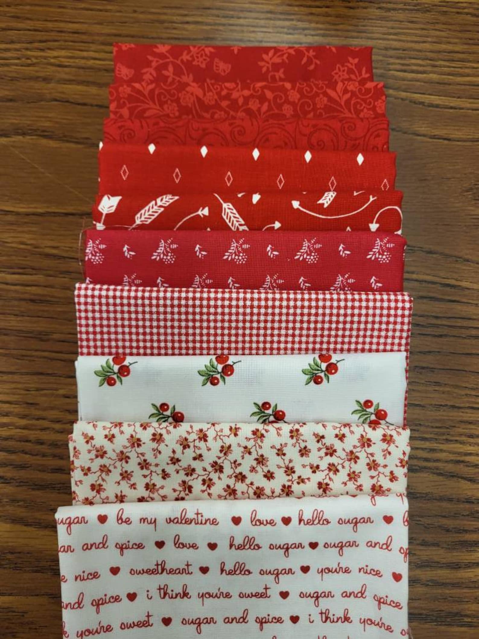 Very Berry Red Fat Quarters Fabric Bundle of 10 Assorted - Etsy