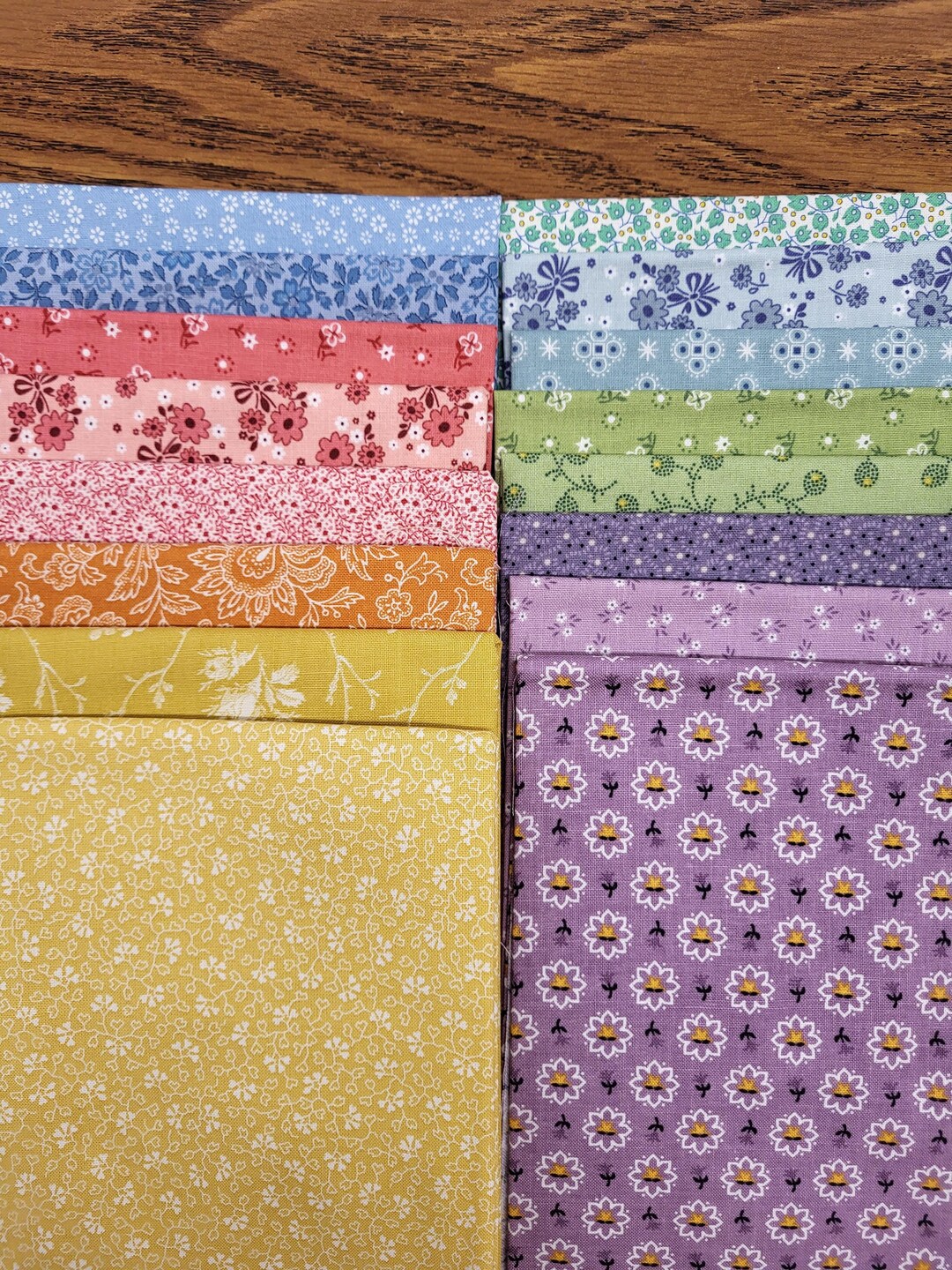 32.pretty Prairie Prints Fat Quarters Fabric Bundle of 16 Sweet Little ...