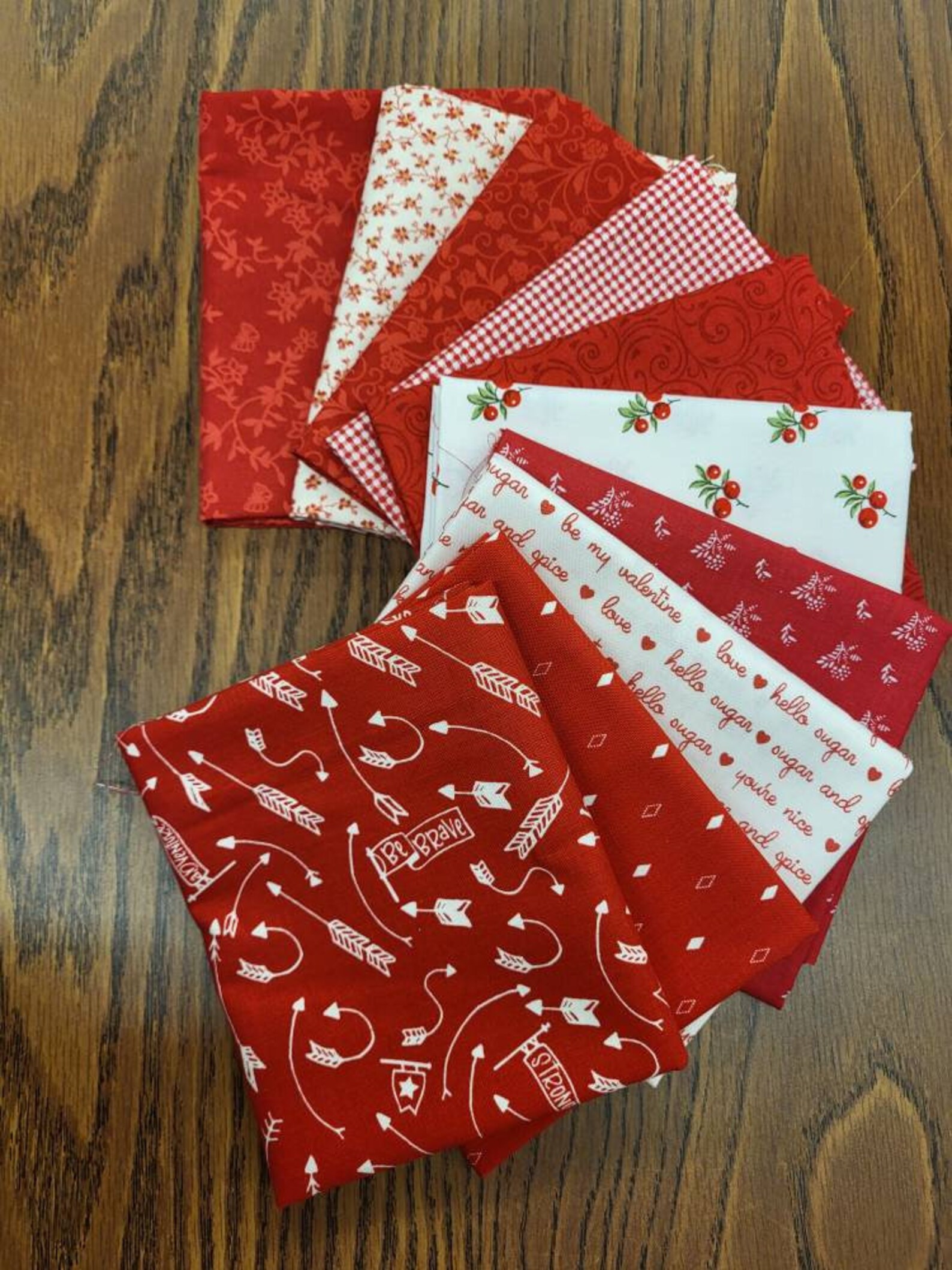 Very Berry Red Fat Quarters Fabric Bundle of 10 Assorted - Etsy