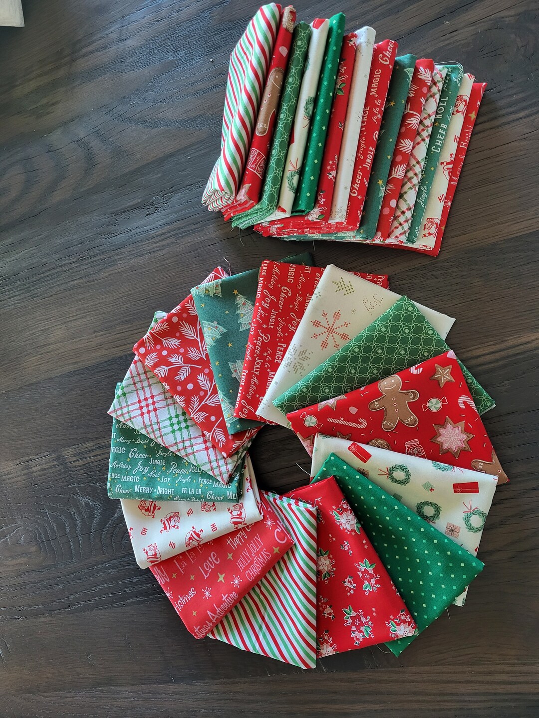 Christmas Fat Quarters Bundle of 14 Vintage Style Prints. Retro ...