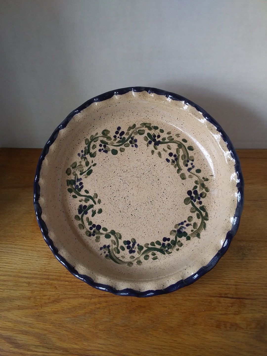 Hand Thrown Stoneware Pie Plate: 9