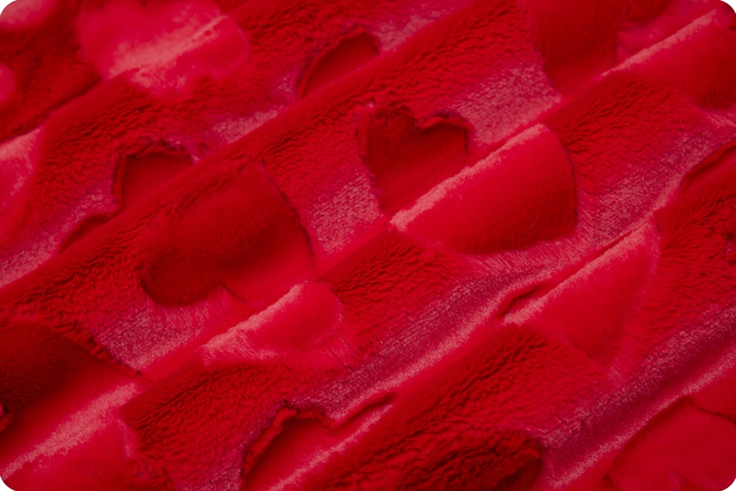 LUXE SCARLET HEARTS Minky - Red Hearts Minky - Red Shannon Cuddle ...