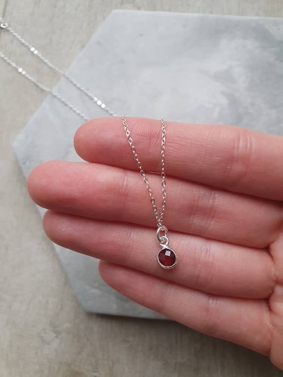 Small garnet necklace store