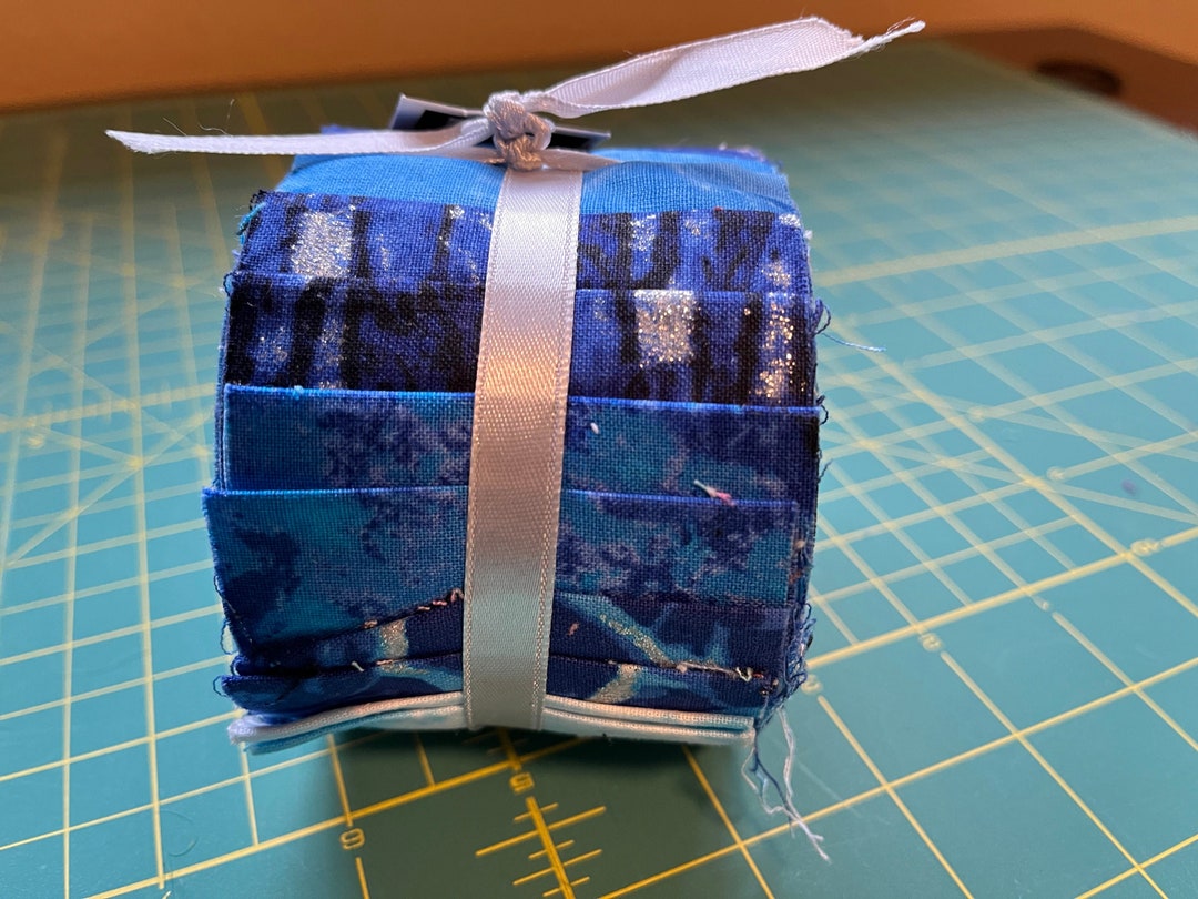 Elements Sky Metallic Jelly Roll, Half Fabric Roll, 20 Strips, 10 ...