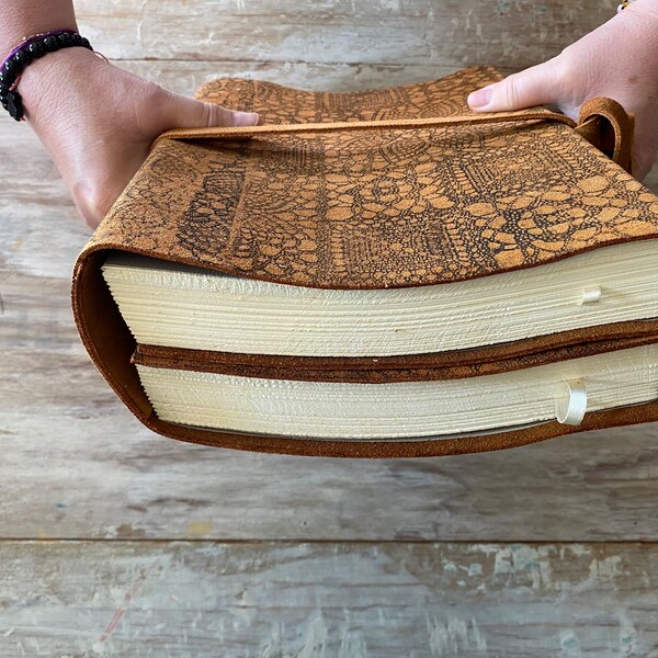 Dos a Dos Book - Etsy