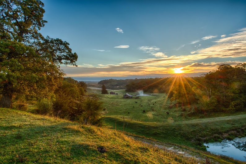 A Mornings Valley Sunrise, Sun Rays, Valley, Fog, Country, Farm ...
