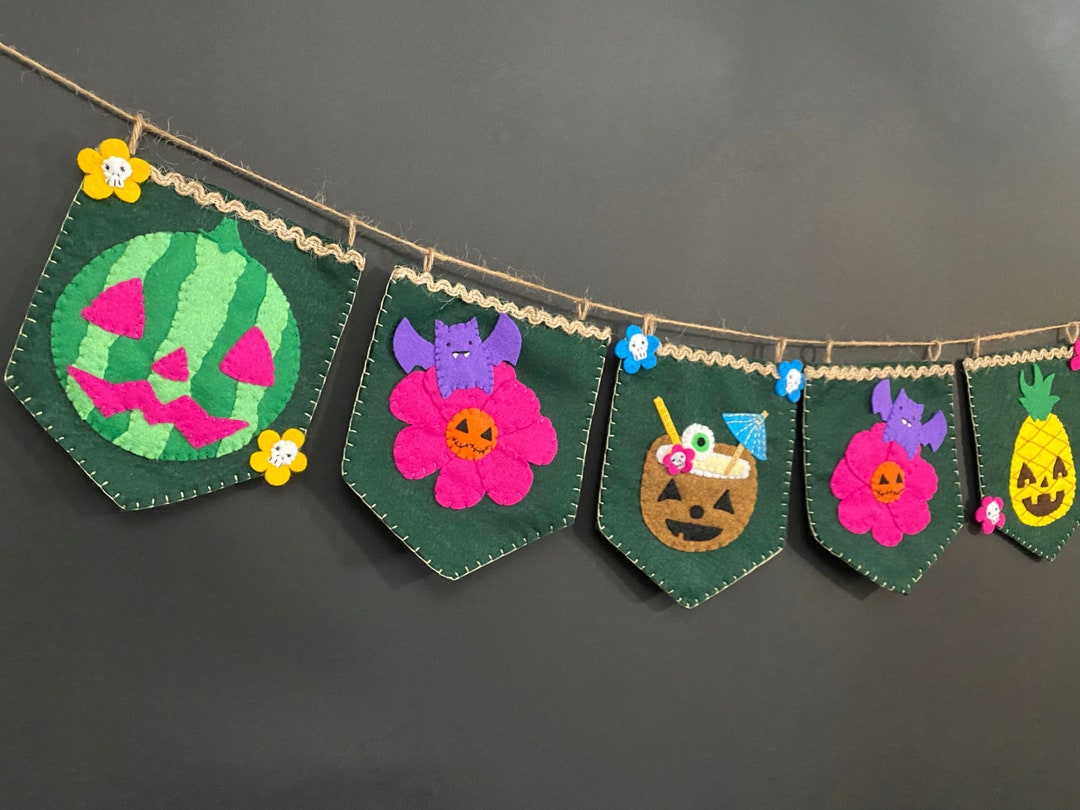 Summer Halloween Banner, Creepy Cute Felt Wall Hanging ,made to Order ...