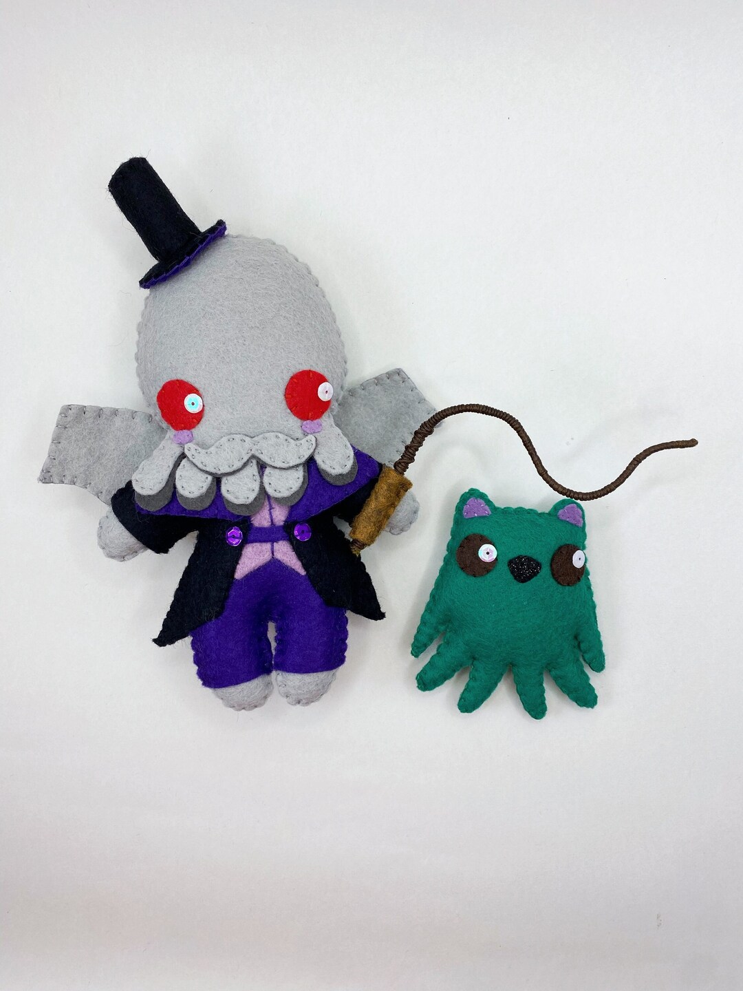 Ringleader Cthulhu Felt Art Doll, Circus Cthulhu Plush, Goth Room Decor ...