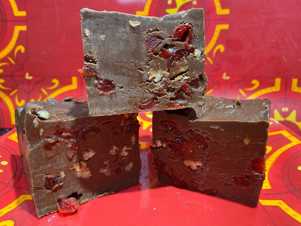 Milk Chocolate Cherry Pecan Fudge 1/2 Pound - Etsy