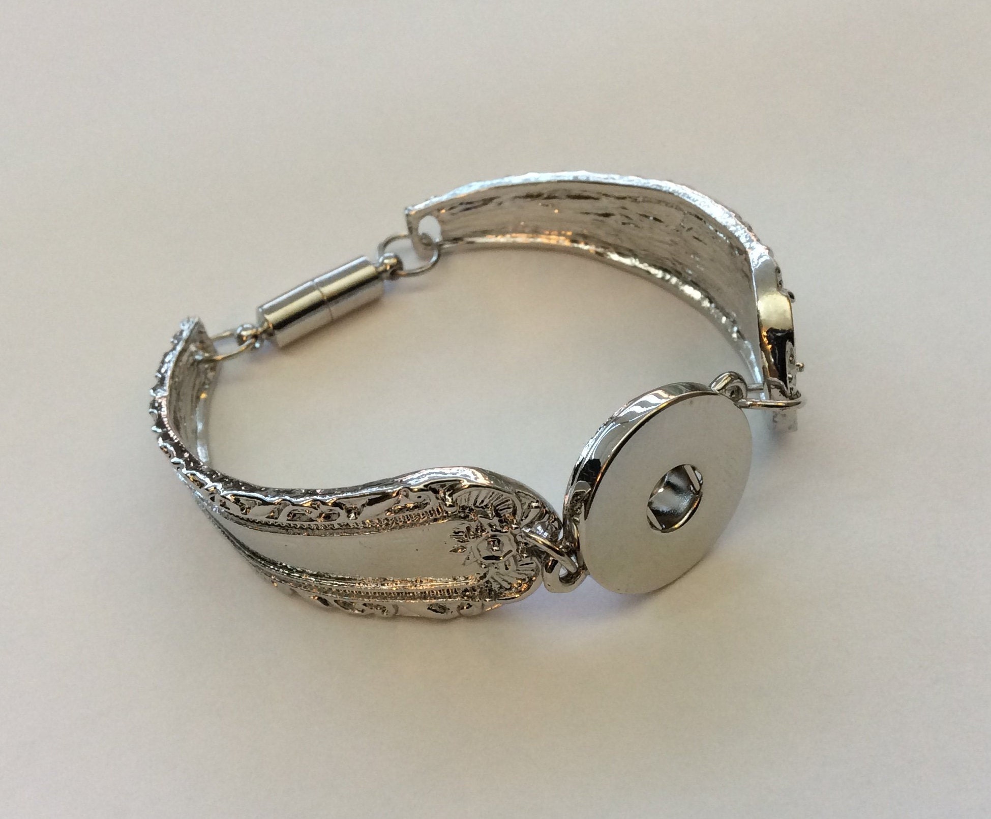 Spoon Snap Bracelet, Classic, Magnetic Closure, 6.5, Silvertone. Fits ...