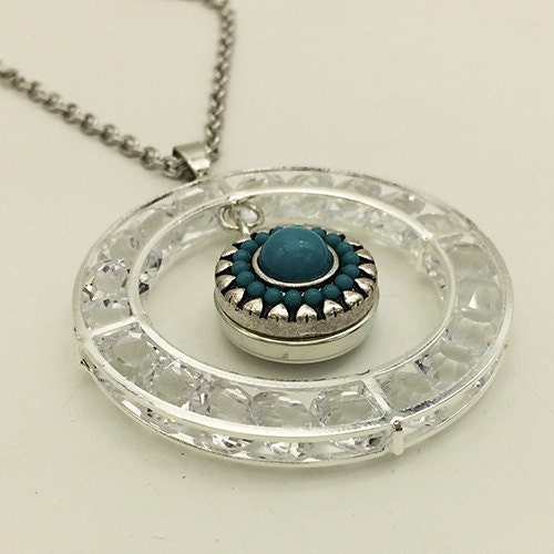 Snap Necklace Crystal Circle Snap Necklace, Silvertone, 24 Link Chain ...