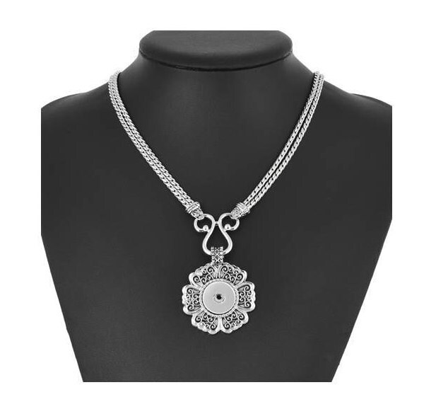 Snap Jewelry Necklace Clover Leaf Snap Necklace, Silvertone. Fits 18 ...