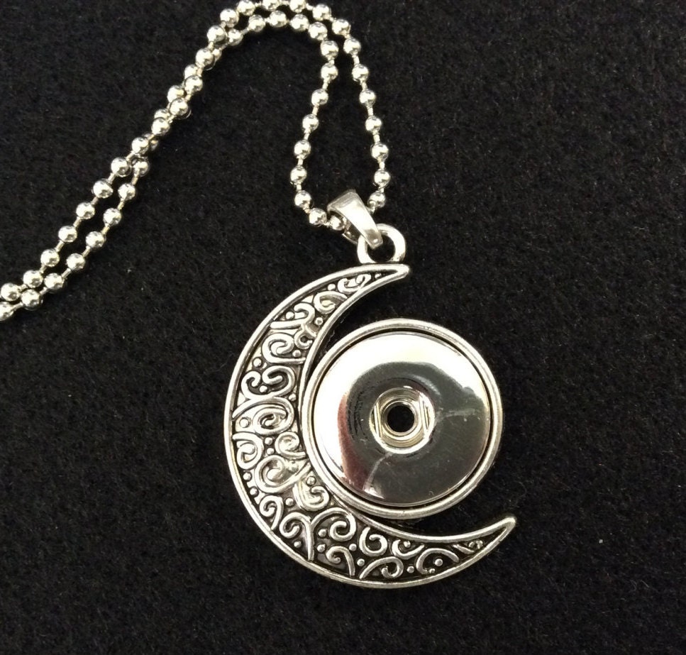 Moon Snap Necklace, Snap Jewelry Moon Necklace. Silvertone, Includes 31 ...