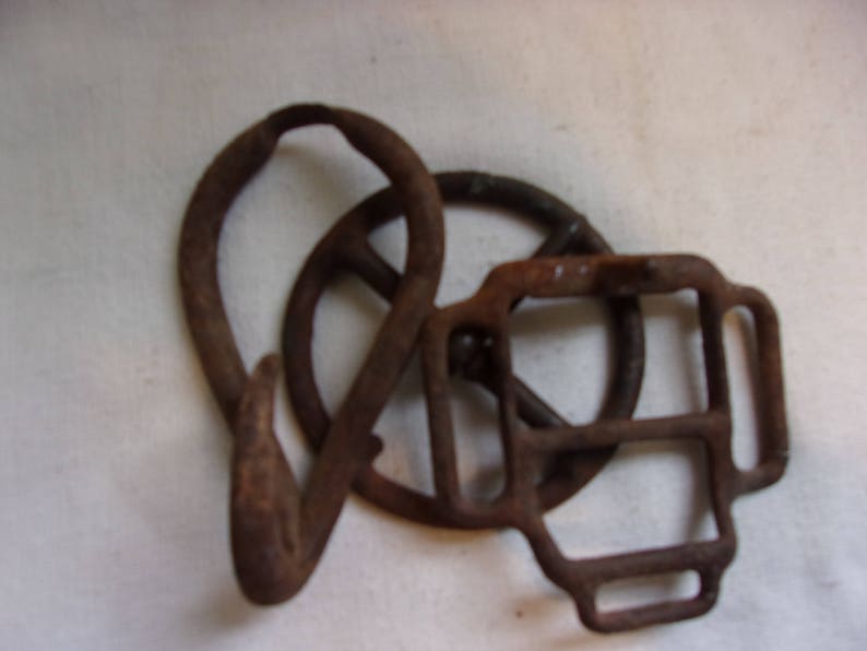 Rusty Iron Chinch and Harness Buckles/ Lot of 3 /vintage Buckles ...