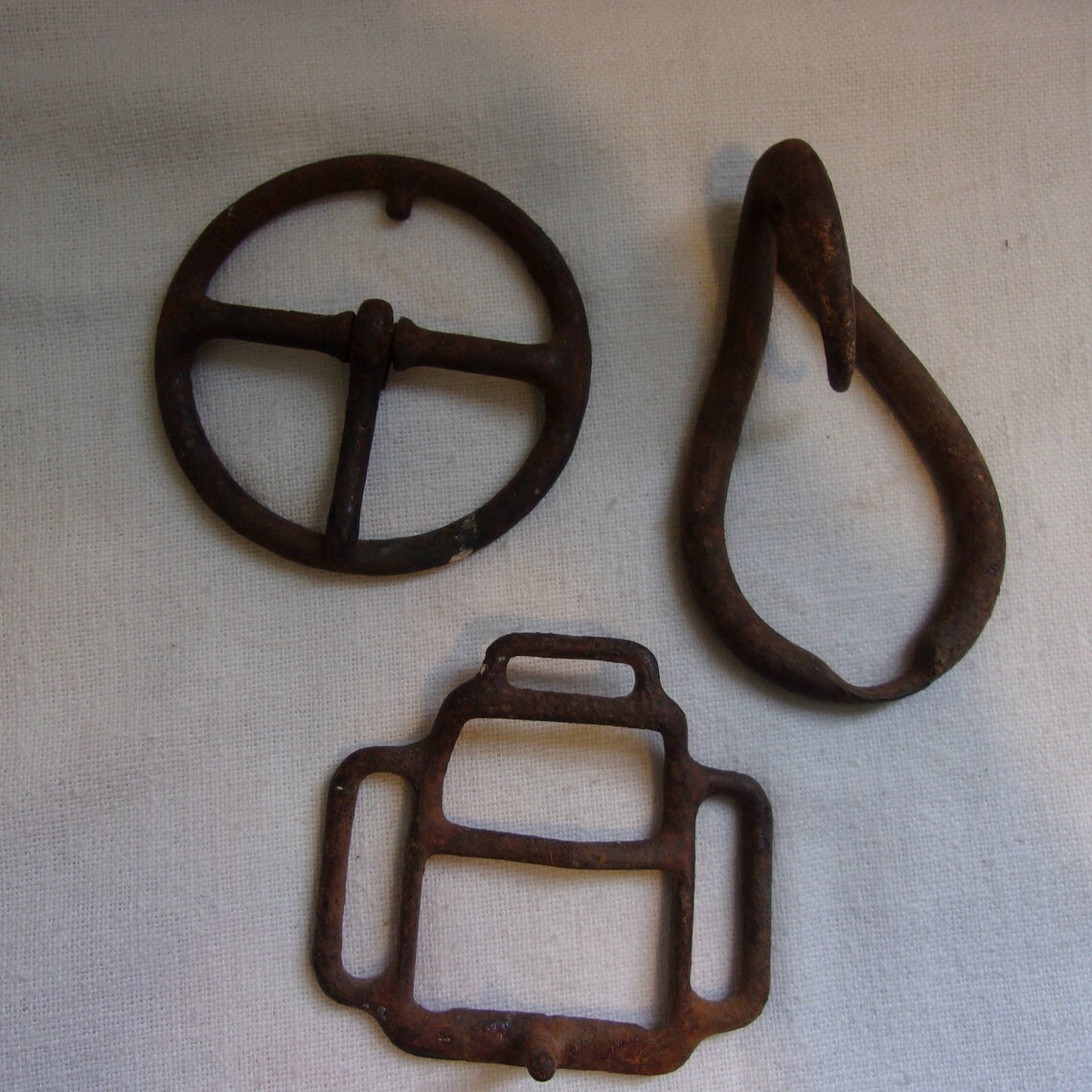 Rusty Iron Chinch and Harness Buckles/ Lot of 3 /vintage Buckles ...