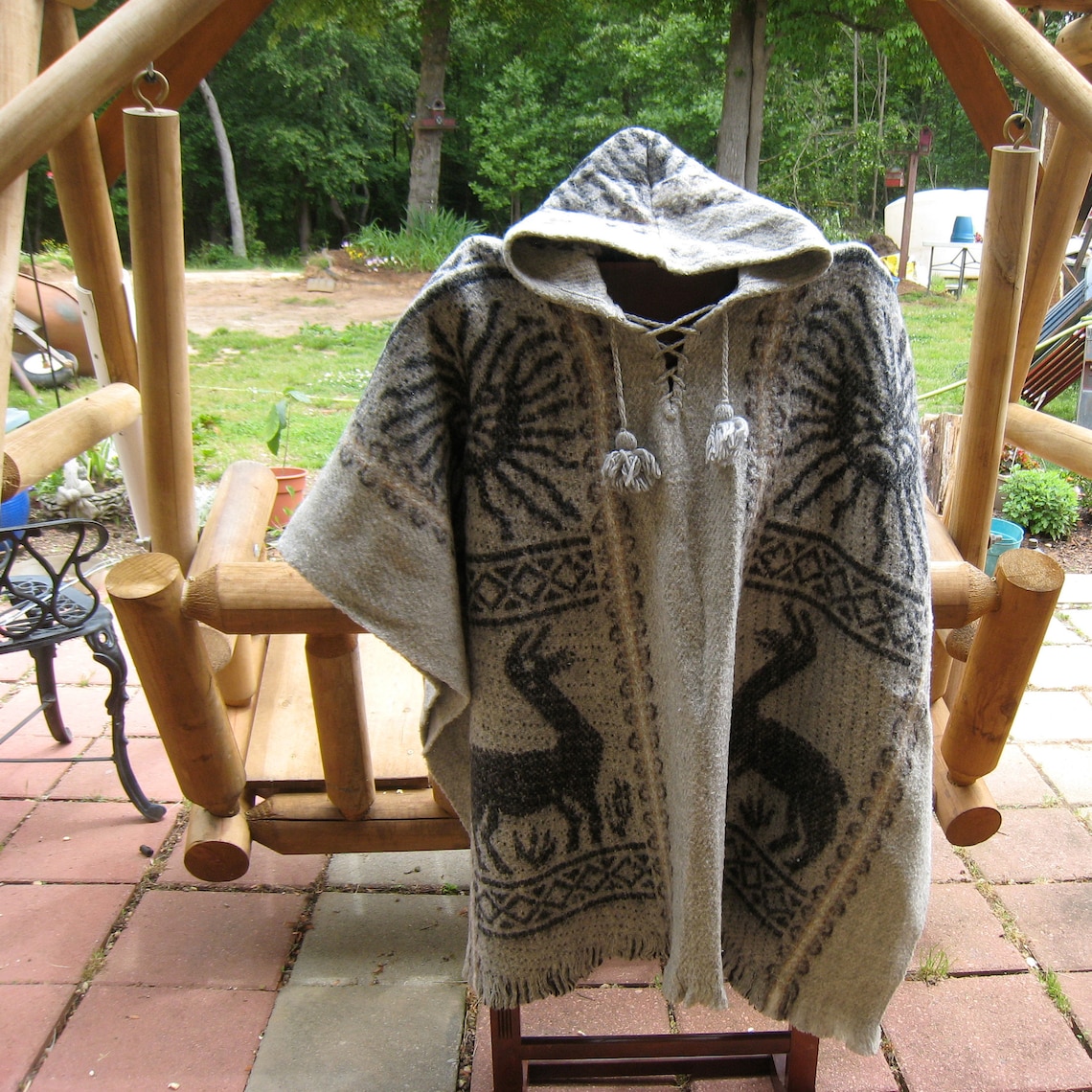 Hooded Wool Poncho/handwoven/unisex/lamas | Etsy