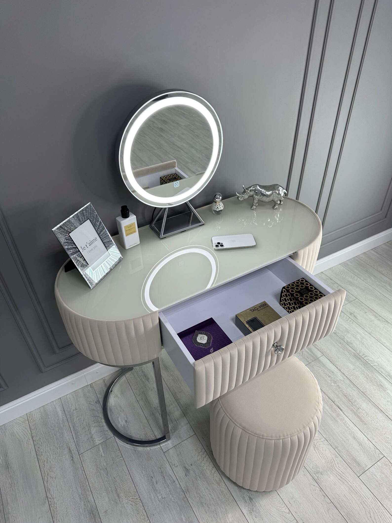 Makeup Vanity Table Console - Etsy