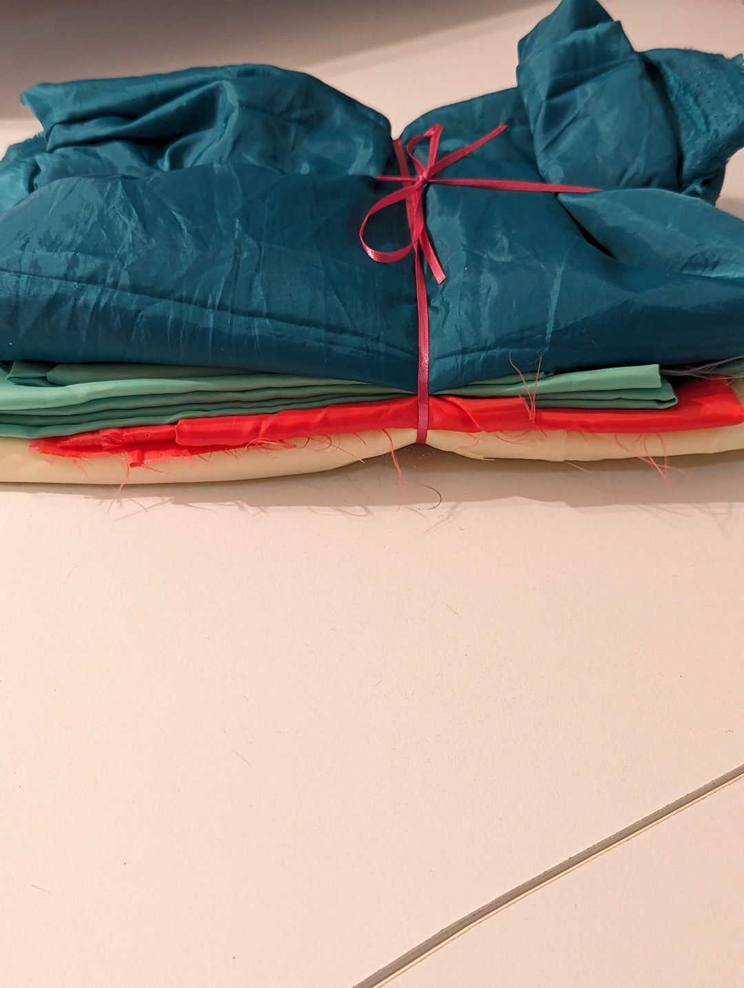 Lining Fabric Scrap Bundle, 1 Pound, Great Gift for Beginner Sewists ...