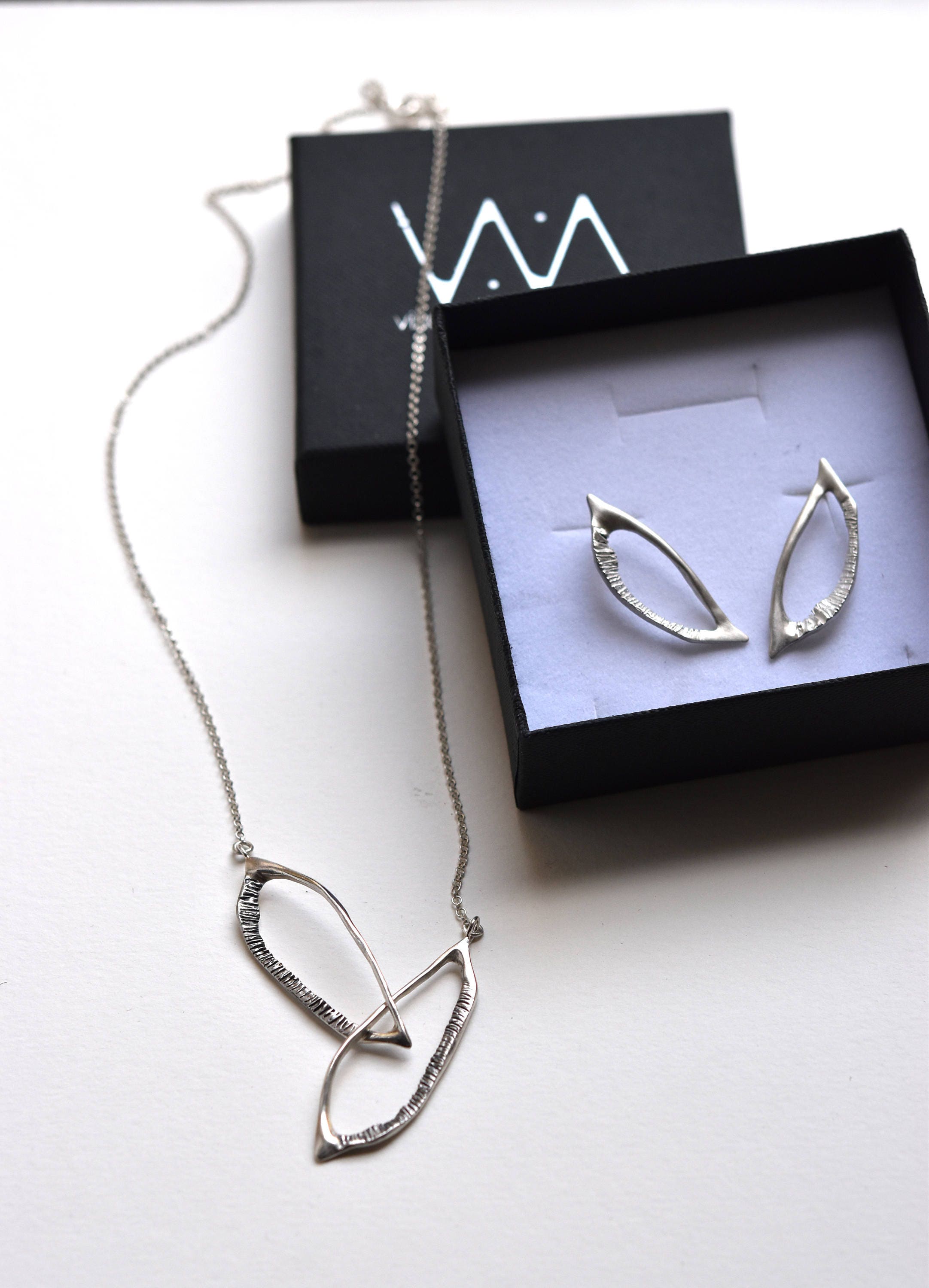 Silver Elegant Pendant Necklace, Modern Silver Necklace, Elegant ...