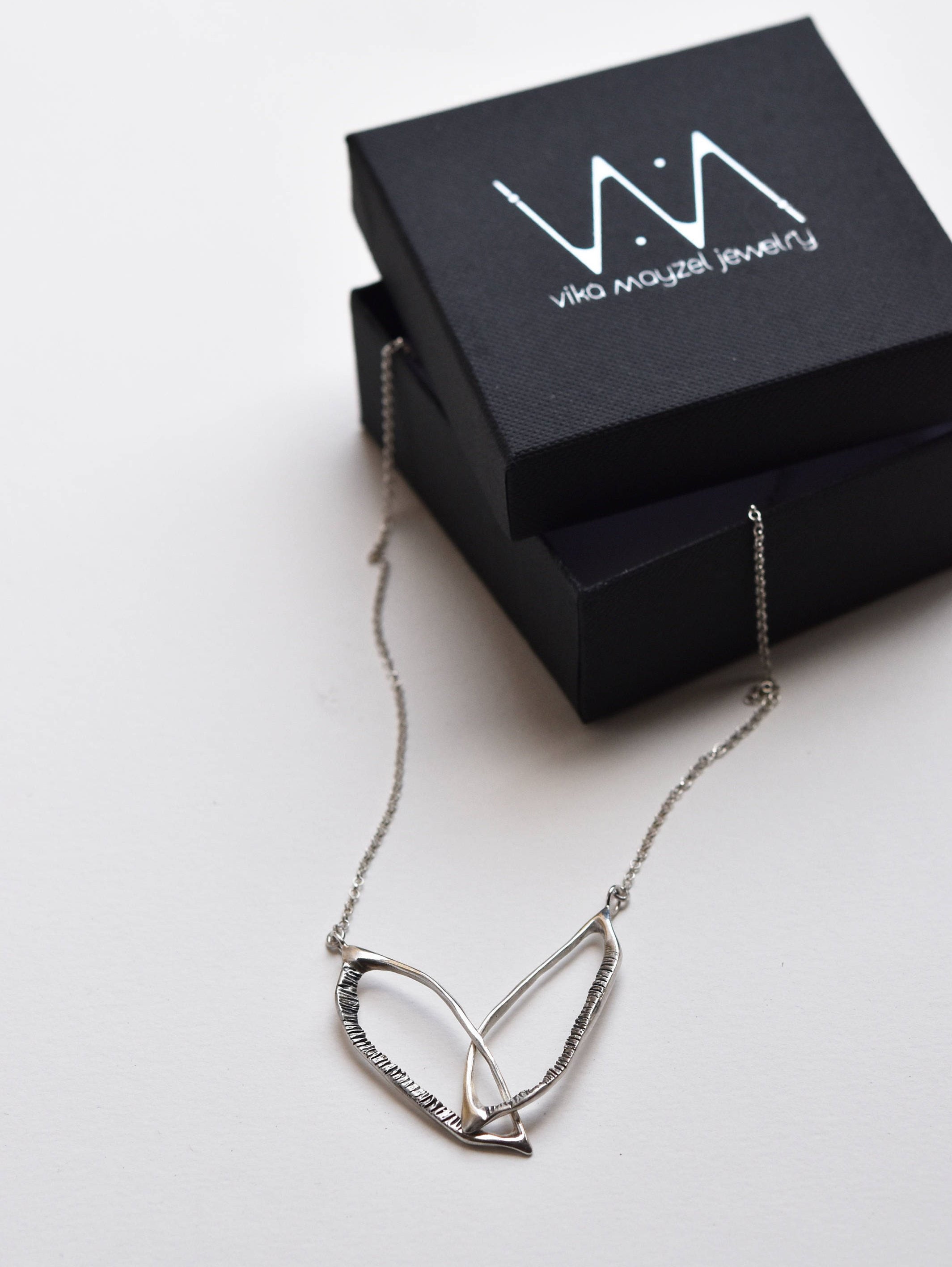 Silver Elegant Pendant Necklace, Modern Silver Necklace, Elegant ...