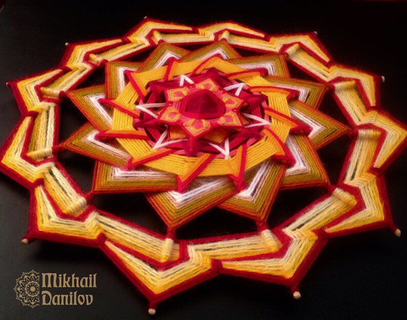 Woven mandala Sudarshana yarn mandala huichol art | Etsy