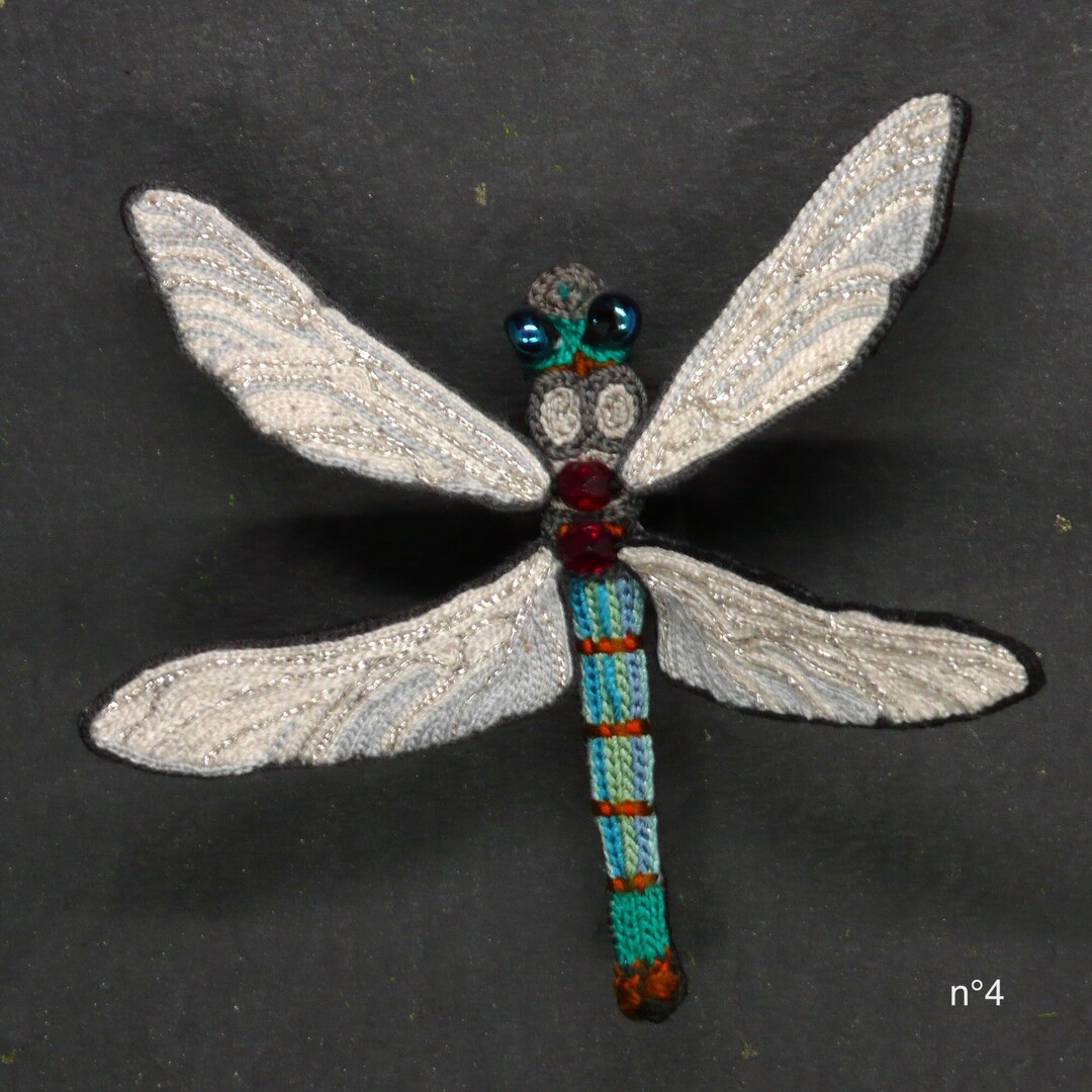 Hand Embroidered Dragonfly Brooch - Etsy