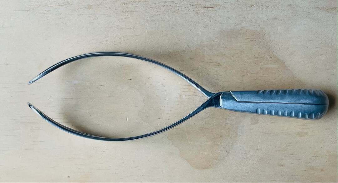 Elliot Obstetrical Forceps Short, Used for Cesarean Births Vintage ...