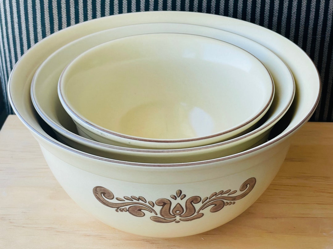 Vintage Pfaltzgraff Village Pattern Set of Mixing Bowls Stoneware 1, 2 ...