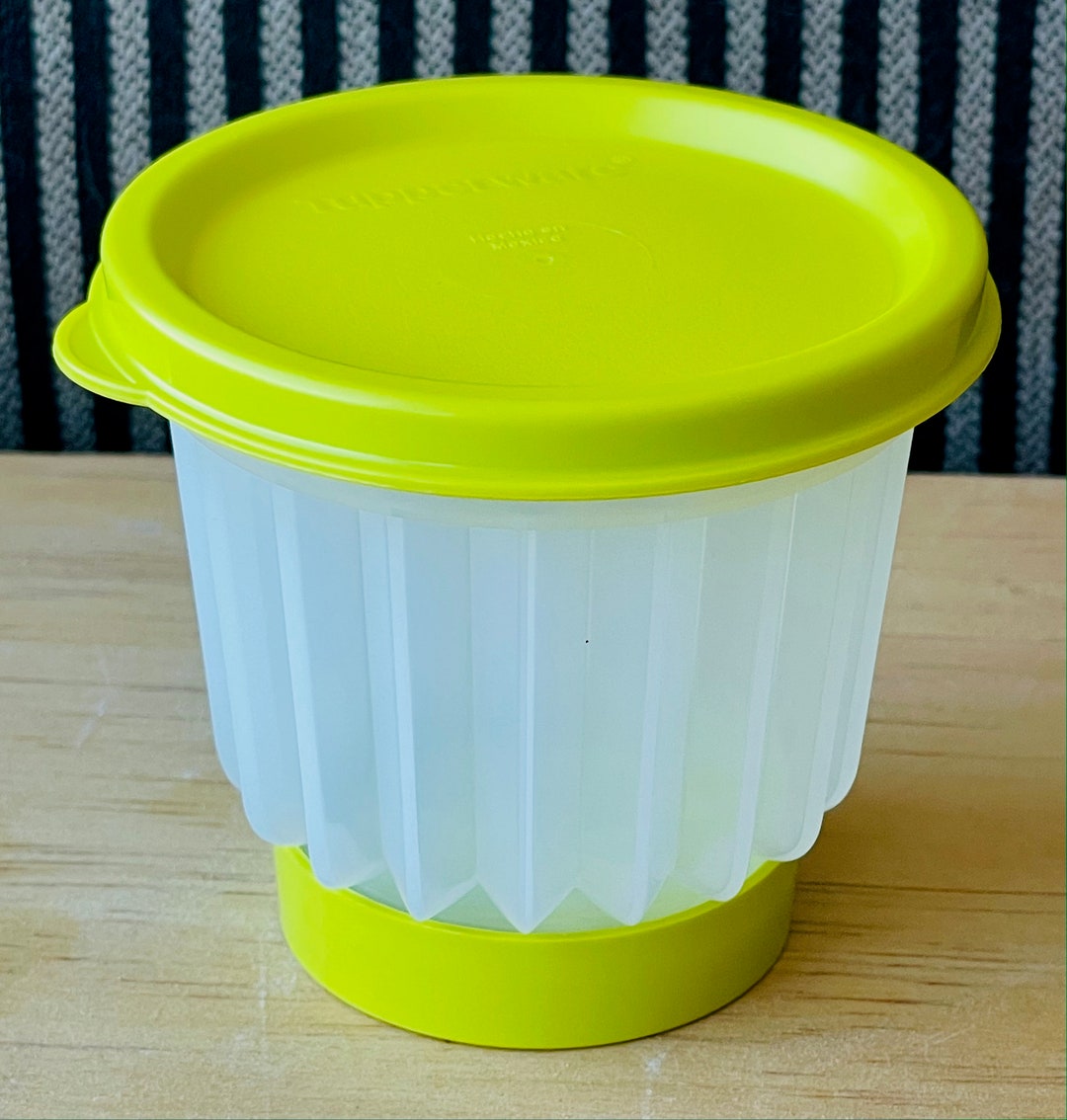 Tupperware Individual Jel-ette Molds, Set of 4 Vintage Mini Parfait ...