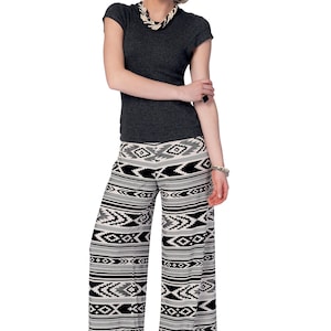 Sewing Pattern for Women's No Side Seam Pants & Shorts, Butterick ...