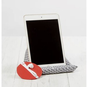 Sewing Pattern for Tech Accessories, Kwik Sew K4321, Accessories for ...