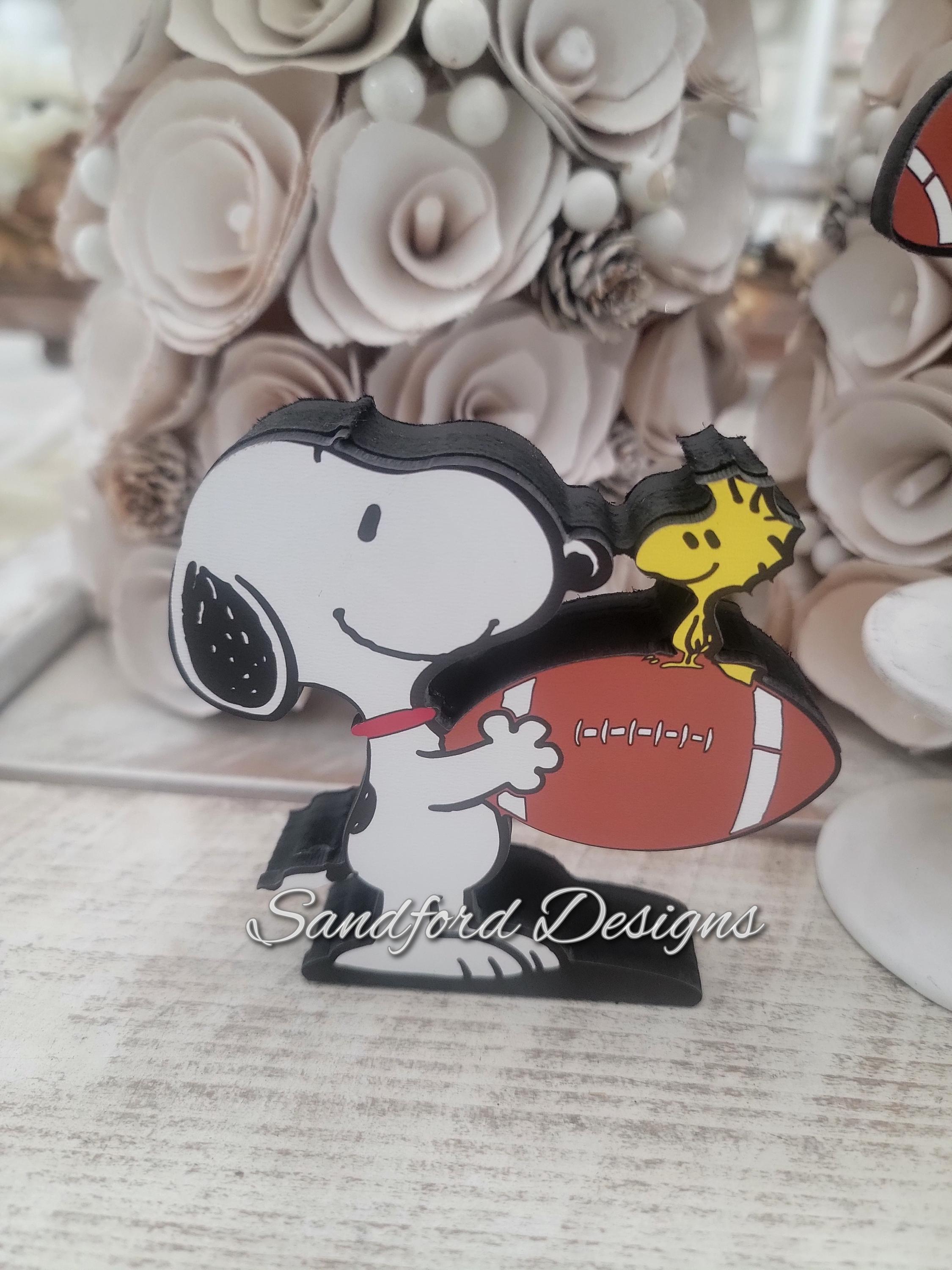 Charlie Brown & Snoopy Football Wood Decoration: Peanuts Party Decor - Etsy