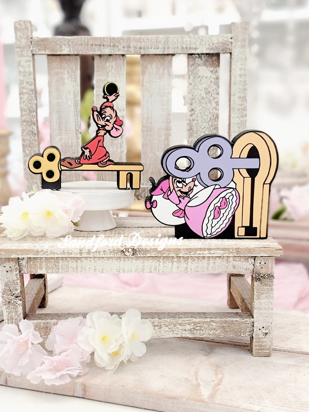 Jaq and Perla Cinderellas Mice Key Wooden Decorations - Bibbidi Bobbidi ...
