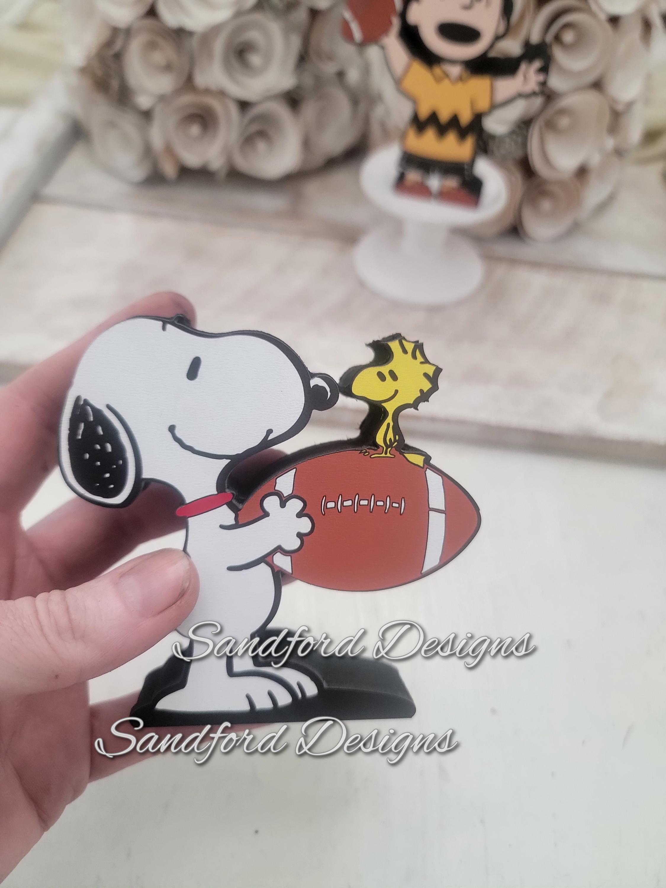 Charlie Brown & Snoopy Football Wood Decoration: Peanuts Party Decor - Etsy