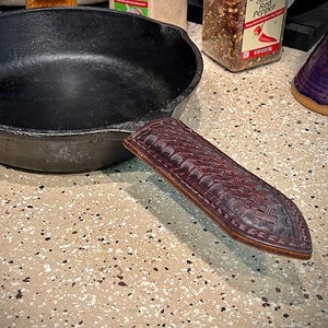 Leather Handle Cover for Cast Iron Skillet, Handmade Full Grain Leather ...