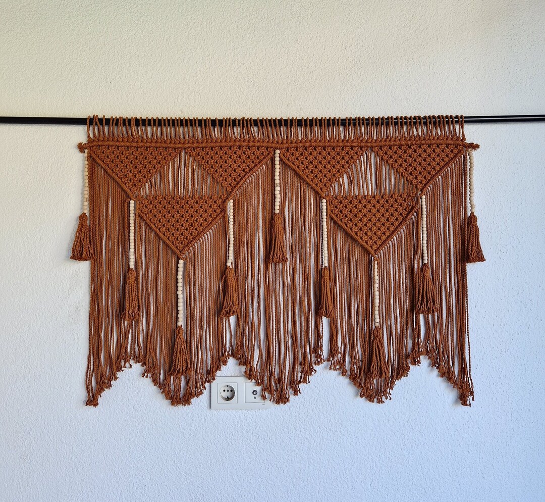 Cinnamon Over Coach Wall Art, Large Wall Hanging, Bedroom Tapestry - Etsy