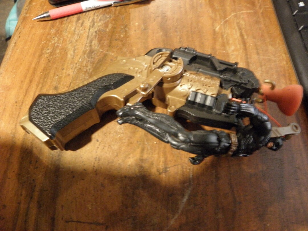 DC Comics, Repelling, 6 Inch, Articulated Batman, Shoot Him From Gun ...