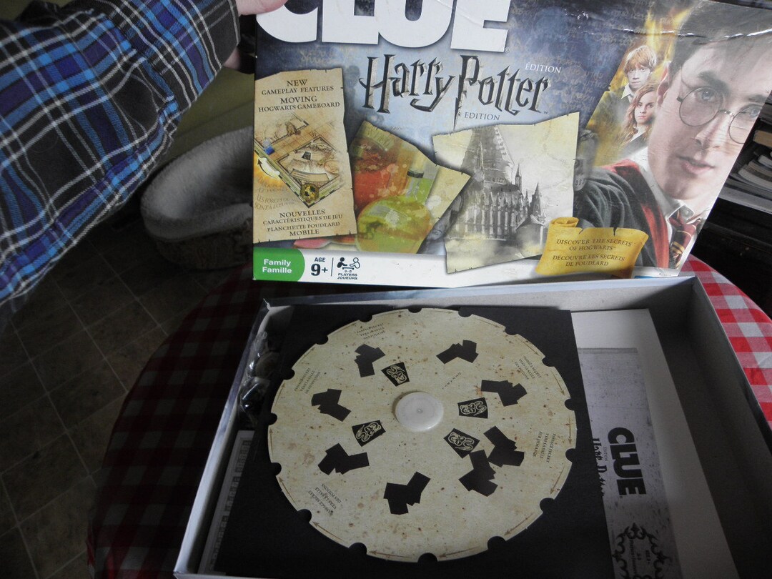 Harry Potter CLUE Board Game, Cover Has Wear, Inside Looks Unused ...
