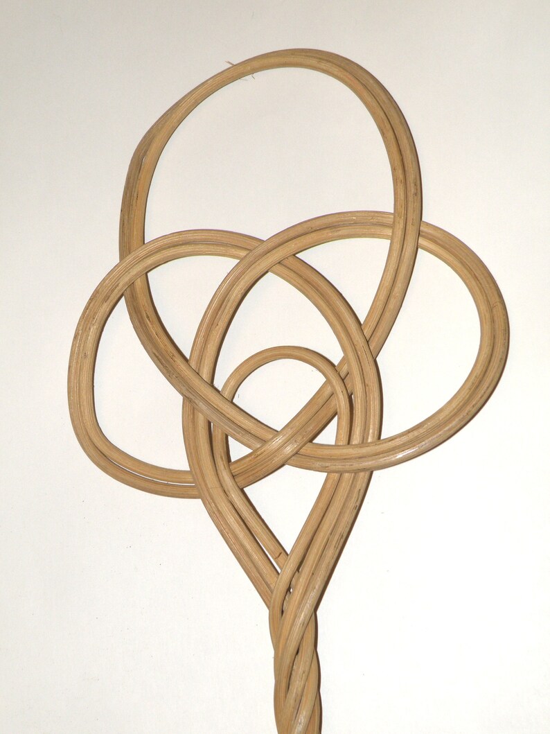 Vintage Rug Beater Rattan Carpet Beater, Woven Rug Beater, Wicker Rug ...